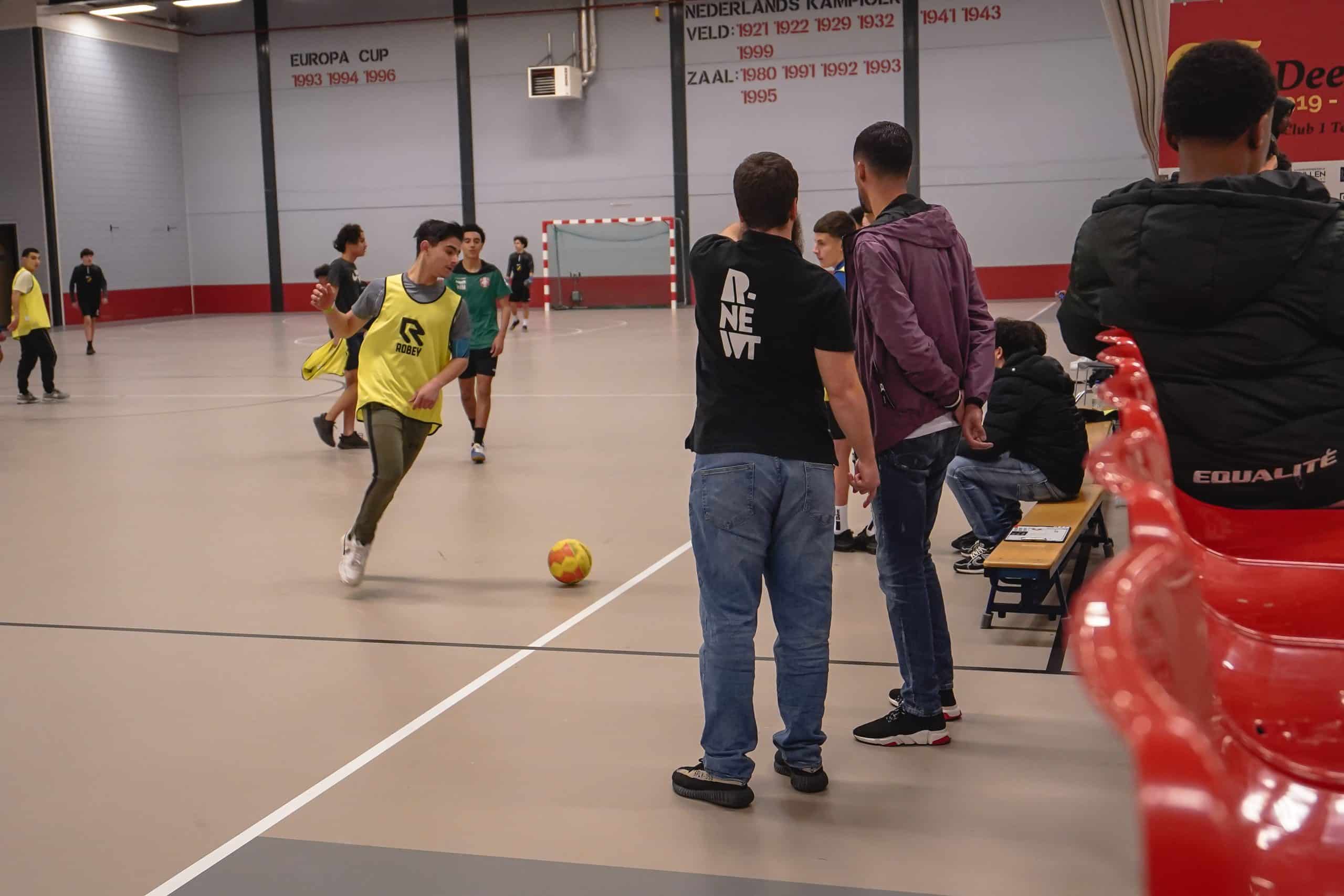 Zaalvoetbal@de Driehoek | R-Newt