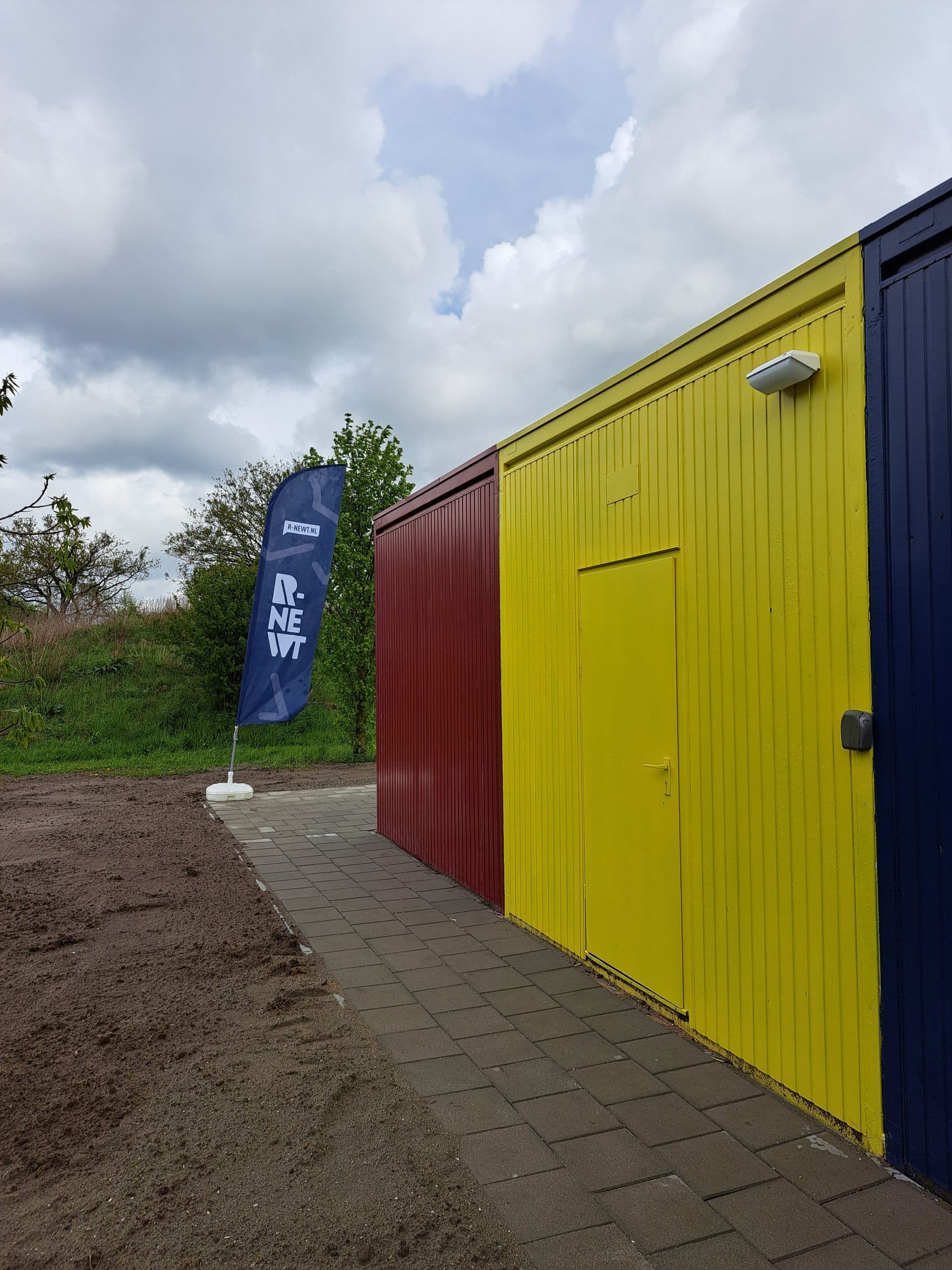 Gilze | UNIT | R-Newt